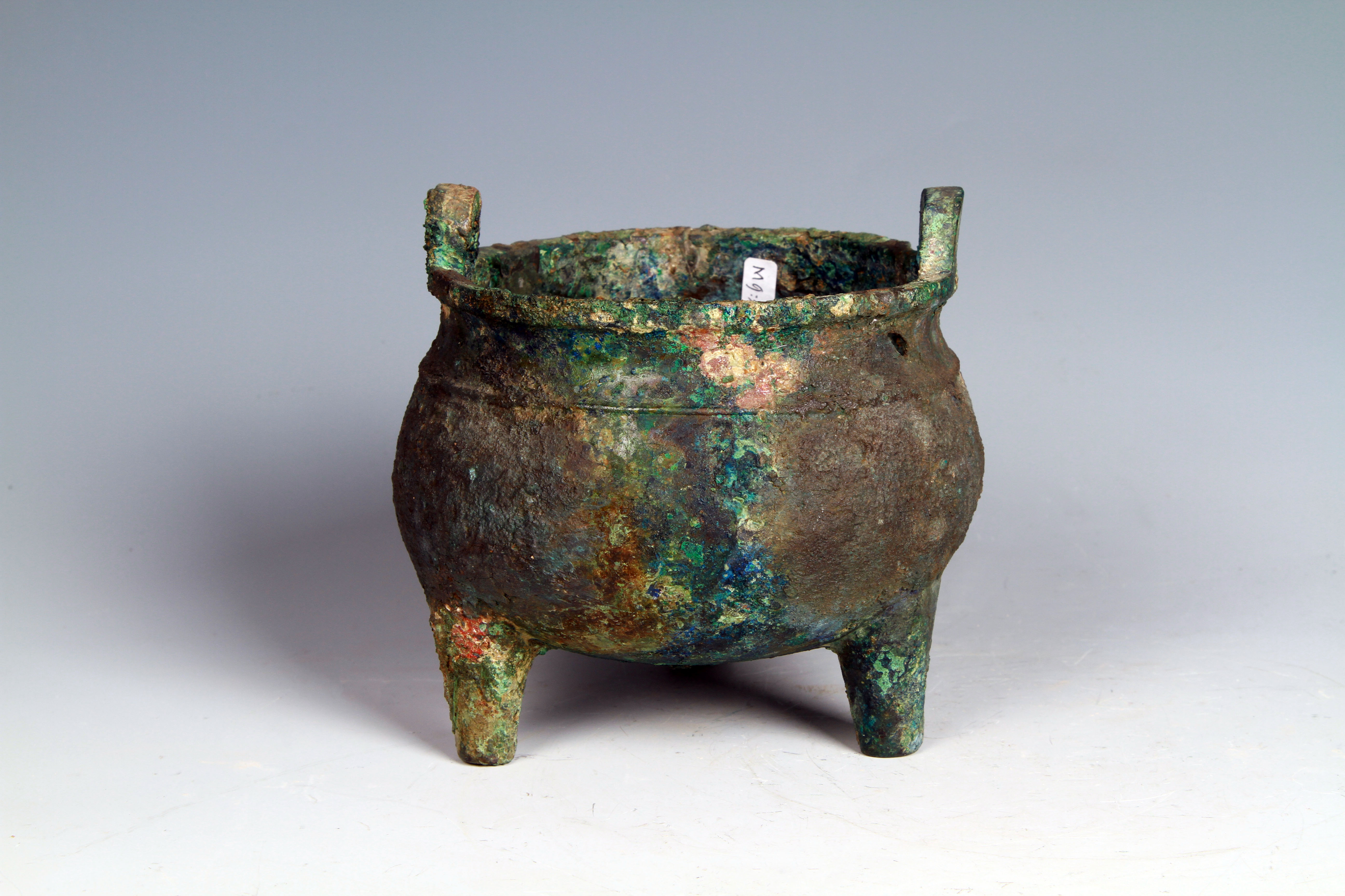 立耳柱足弦纹青铜圆鼎-曲沃县晋国博物馆